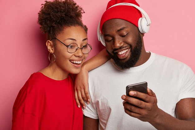 7 Signs Of a Loyal Boyfriend - Attraction Diary