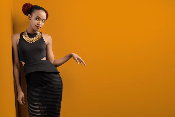 10 Things It Means When a Guy Notices Your Clothes - Attraction Diary