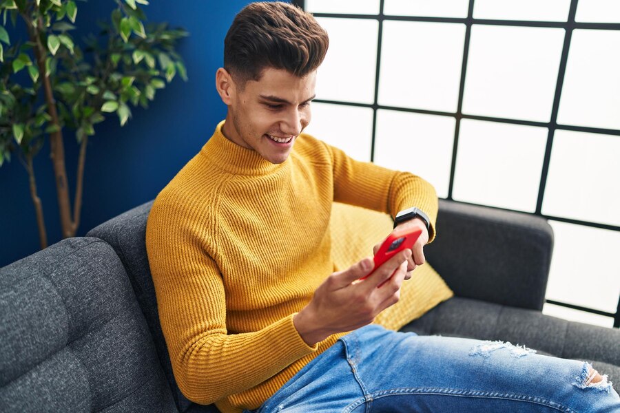 7 Texting Tricks To Build Anticipation Before A Date - Attraction Diary